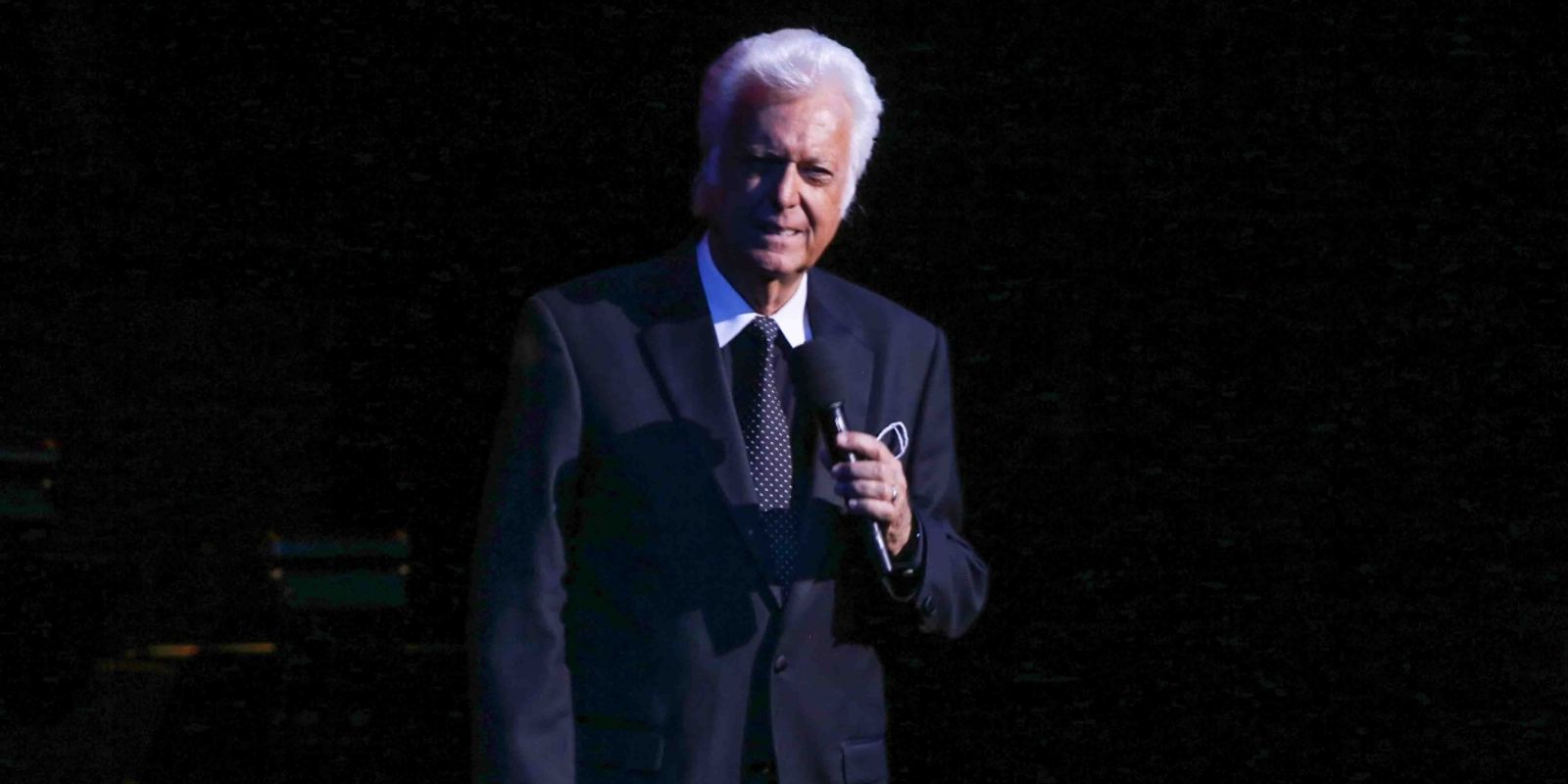 Singer and Actor Jack Jones Dies at 86