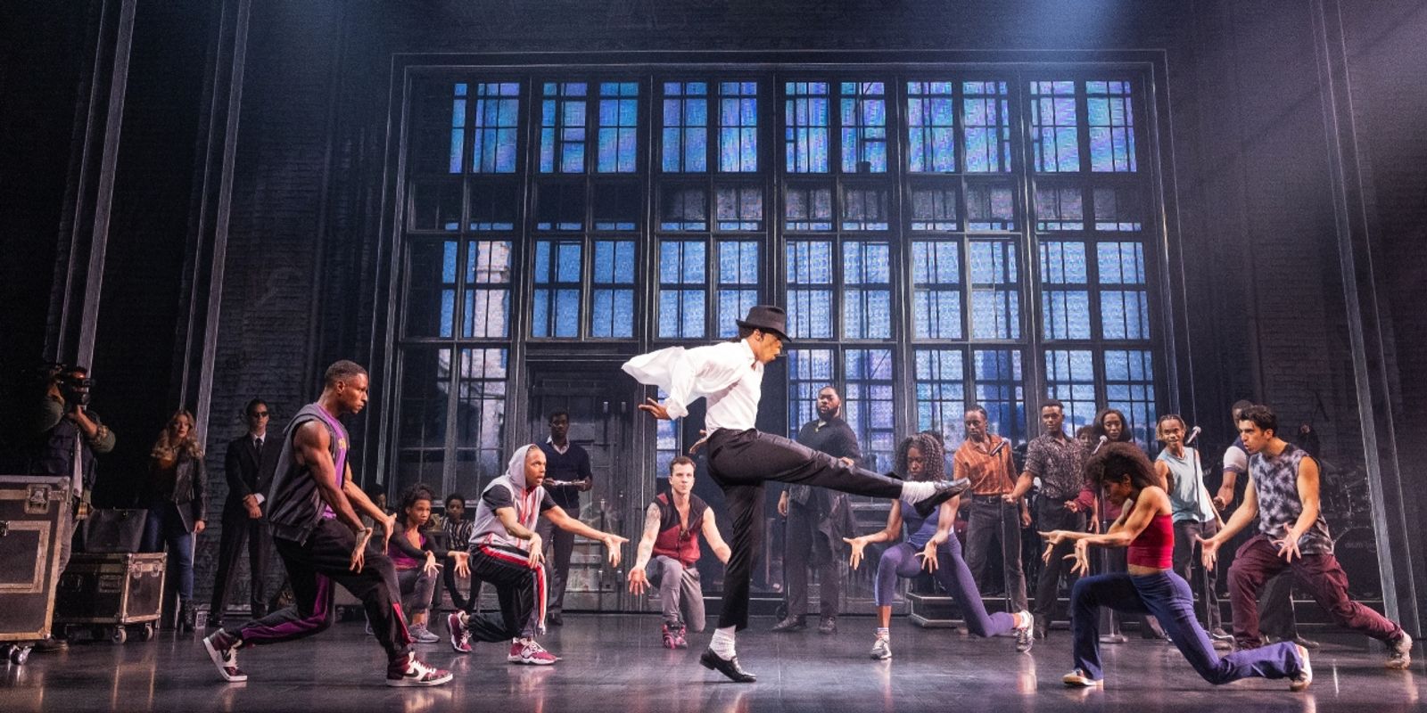 Complete Cast Set for Third Year of MJ National Tour