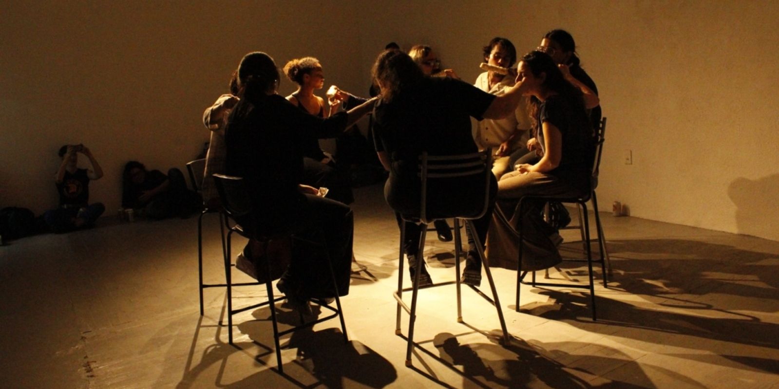 Cuerpos En Tránsito: Muestra De Performance De La Enpeg “la Esmeralda” En Ex Teresa Arte Actual