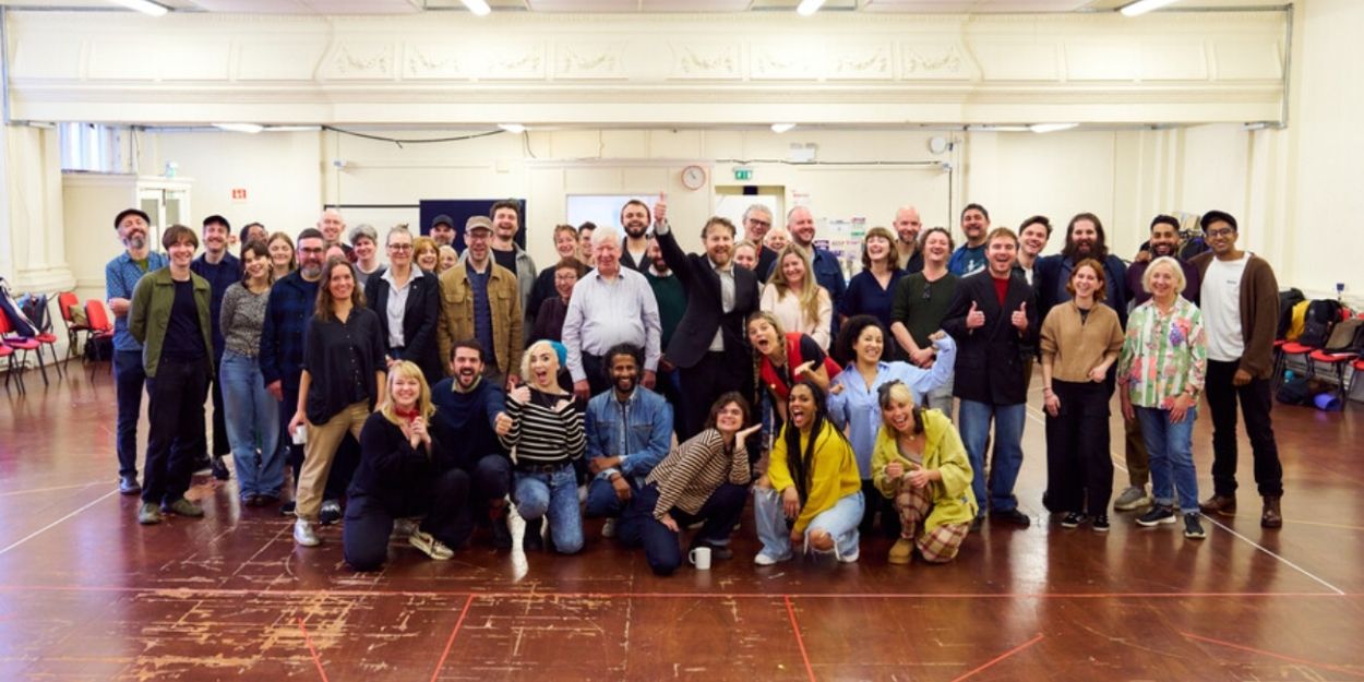 Full Cast Set For The RSC's TWELFTH NIGHT