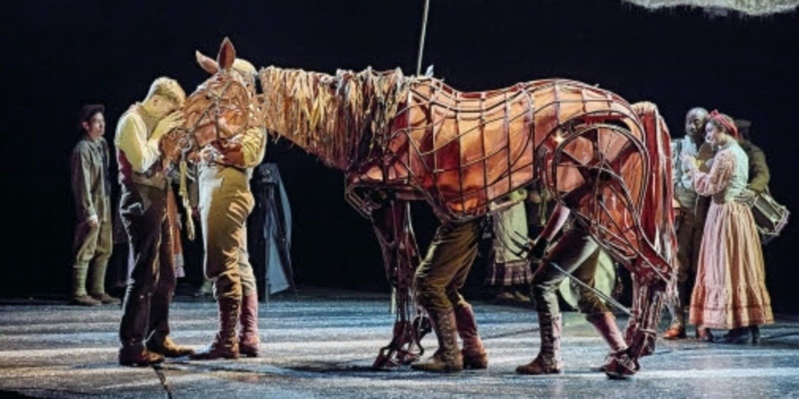 Full Cast Set for WAR HORSE Return at The National Theatre
