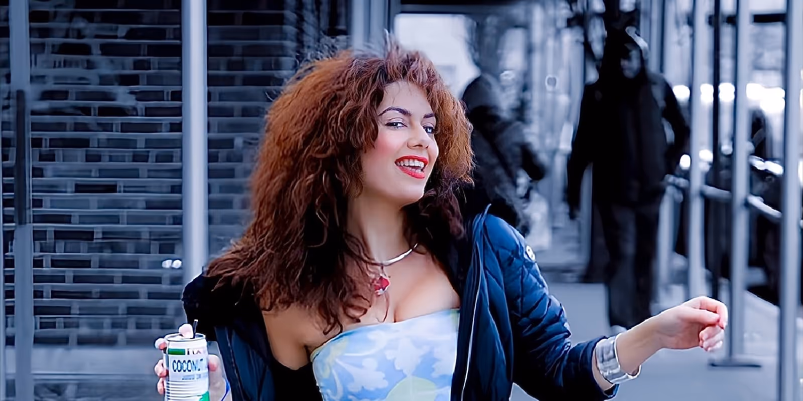 Josephine Phoenix One-Woman Show BETWEEN COCONUTS AND CONCRETE Comes to ...