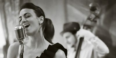 Kat Gang Releases BOSSA & BORDEAUX, A New Album of Jazz Standards