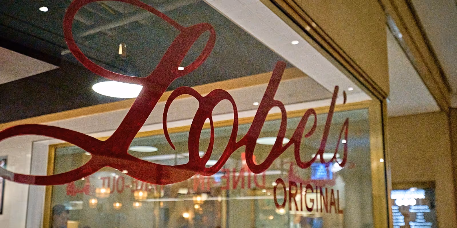 LOBEL'S ORIGINAL Debuts at Rockefeller Center to the Delight of Guests