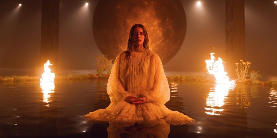 Paris Paloma Releases Cinematic Single 'the warmth'