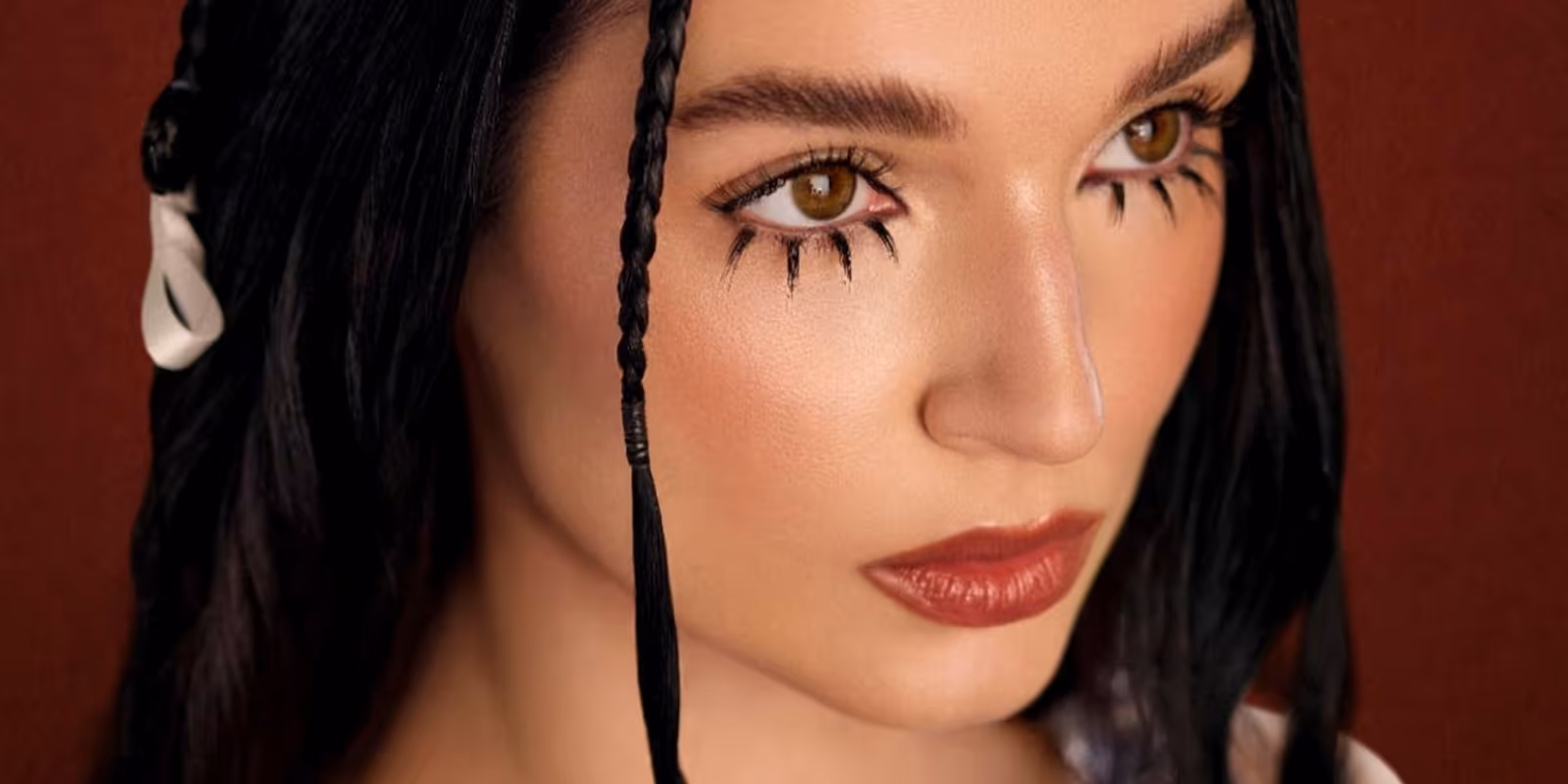 Poppy Releases Single 'New Way Out'; Will Open for Thirty Seconds to ...