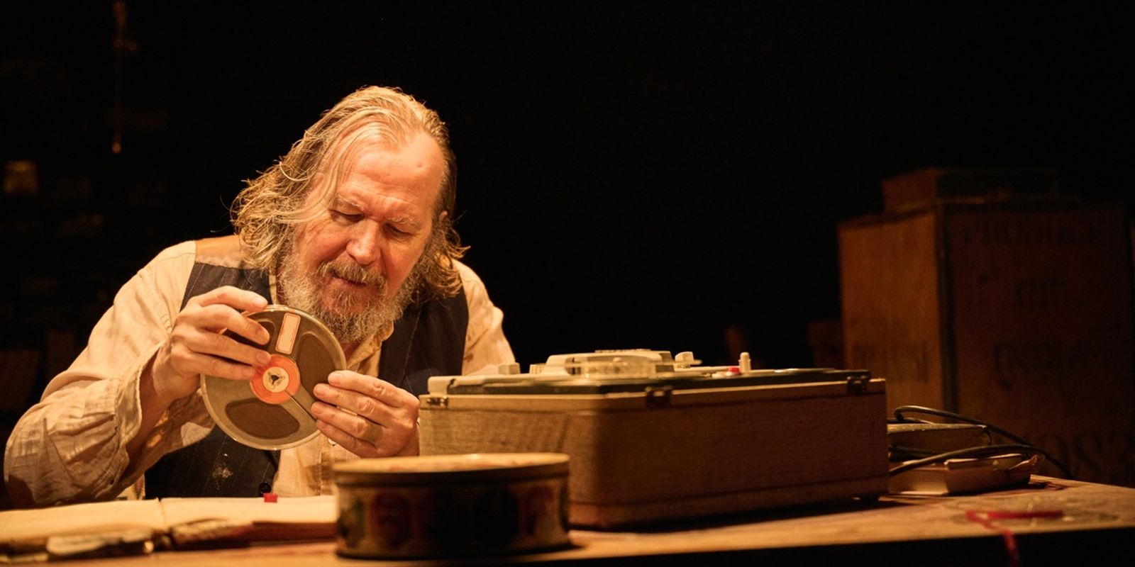 Review: KRAPP'S LAST TAPE, Starring Gary Oldman, Royal Court Theatre