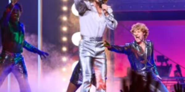 Review: A BEAUTIFUL NOISE: THE NEIL DIAMOND MUSICAL at ASU Gammage