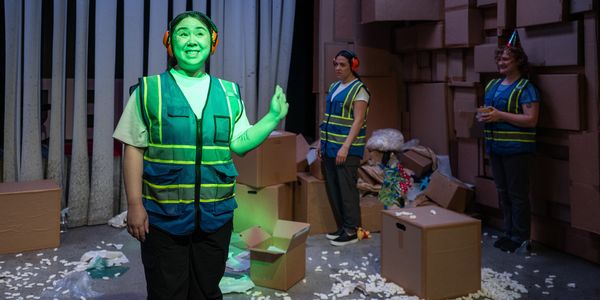Review: WORK HARD HAVE FUN MAKE HISTORY at Raven Theatre