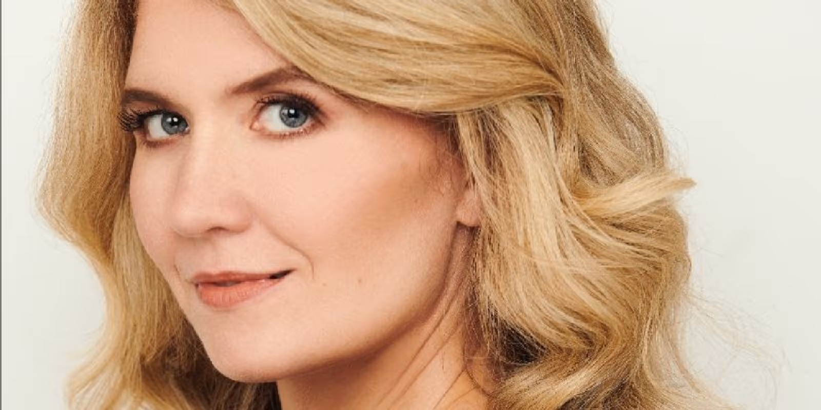 Scarlett Strallen Steps in to the Cast of STEPHEN SONDHEIM'S OLD FRIENDS