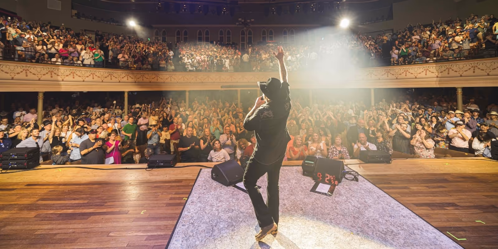 Tracy Lawrence to Headline Ryman Auditorium Show for Third Consecutive Year