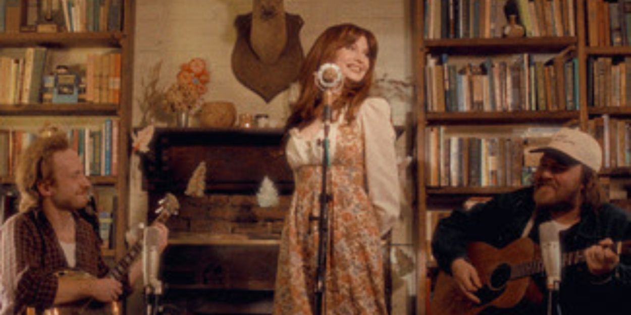 Willow Avalon Reveals New Holiday Song 'Save A Little Christmas'