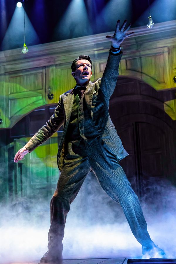 Gavin Lee (Actor, LUMIERE): Credits, Bio, News & More | Broadway World
