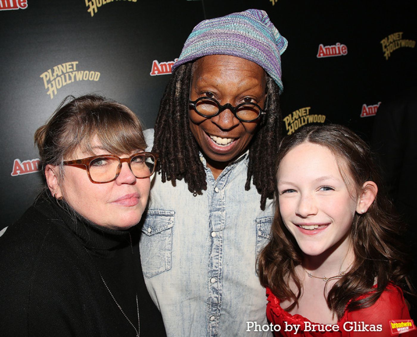 Photos: Whoopi Goldberg & ANNIE Cast Celebrate at Planet Hollywood NYC