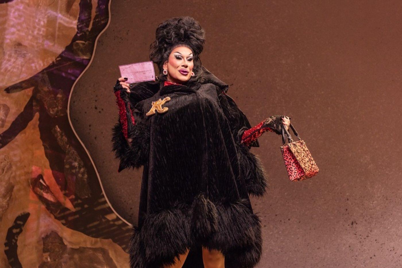 Photos: DRAG: THE MUSICAL Releases New Look At JIMBO and Adam Pascal