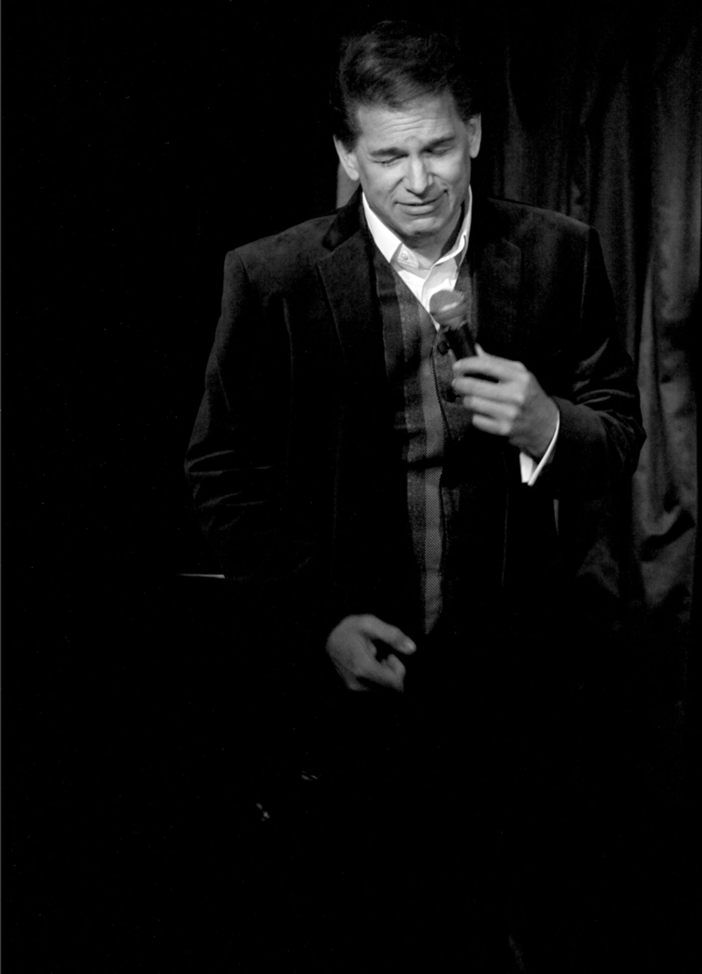 Interview: Dorian Woodruff of FOREVER ME WITH LOVE at Chelsea Table + Stage