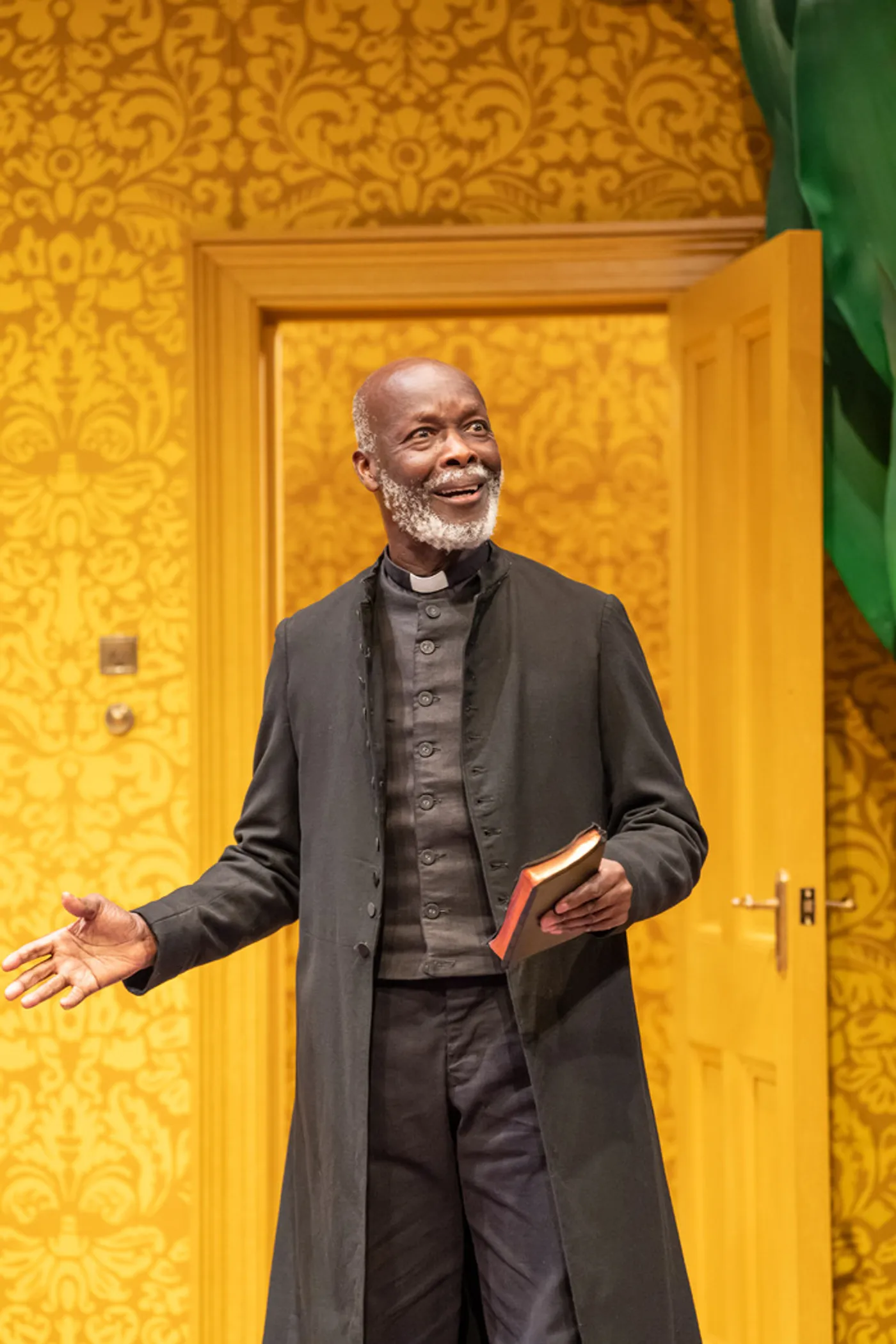 Photos: Siobhan Finneran, Samantha Spiro and More in WHEN WE ARE MARRIED