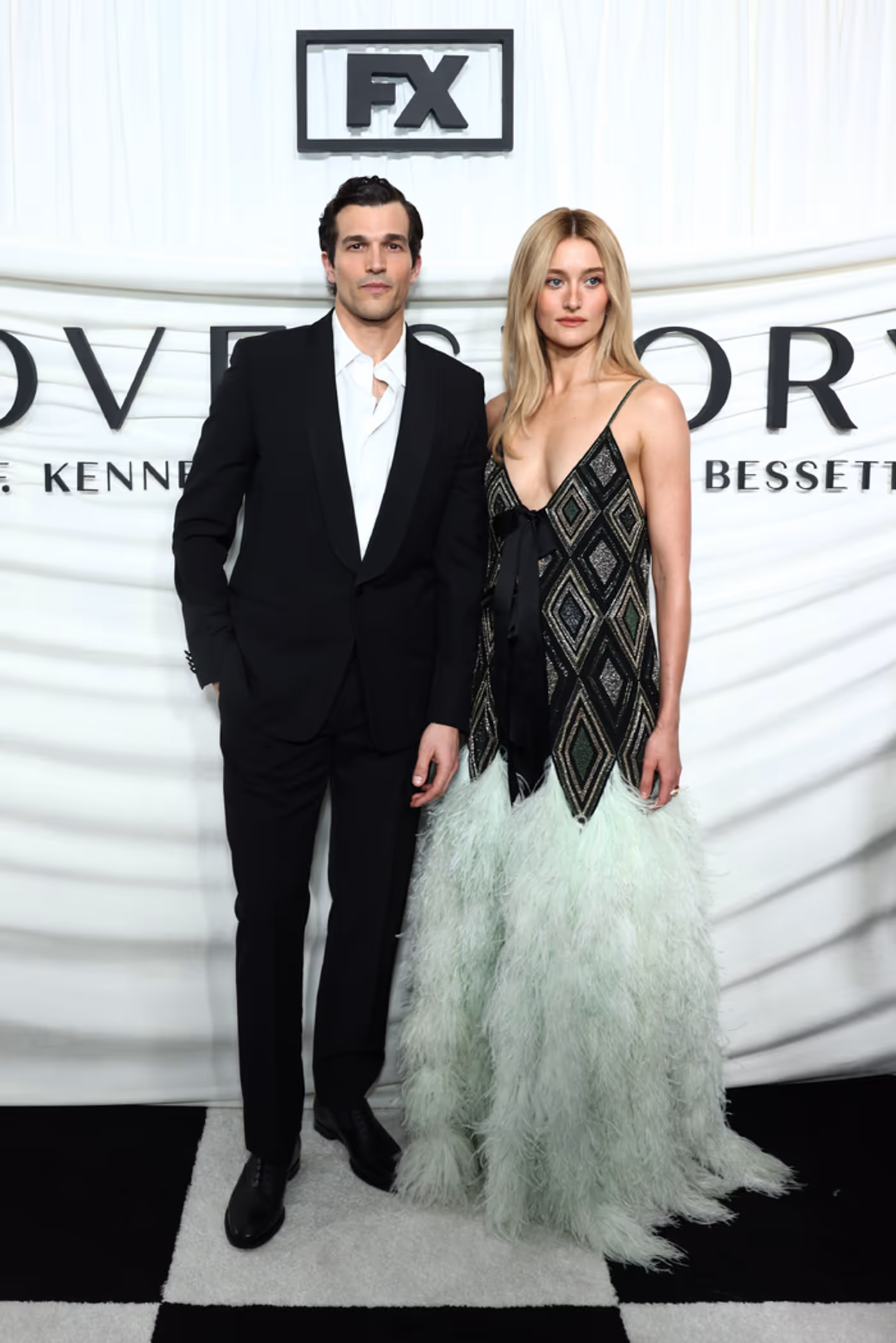 Photos: Sarah Pidgeon, Erich Bergen, & More at New York Premiere of FX ...