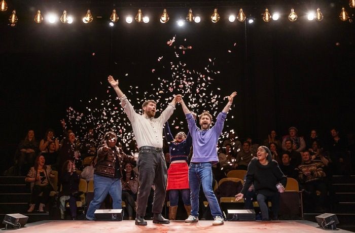 Fotos: Daniel Radcliffe kehrt ans Broadway zurück in JEDE BRILLANTE SACHE