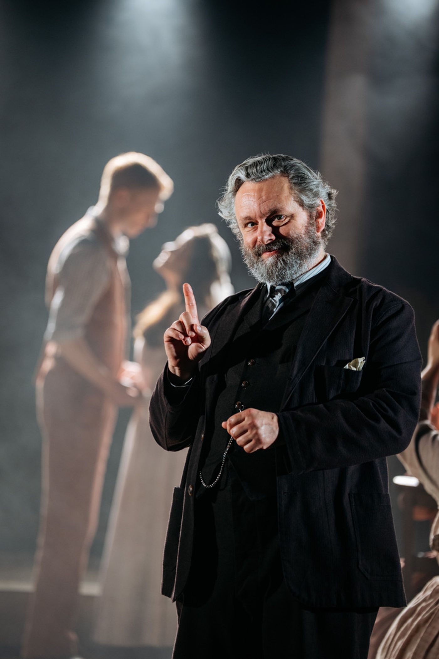 Photos: First Look At Michael Sheen and More in OUR TOWN at Rose Theatre